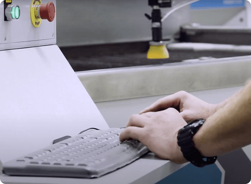 Mach 100 - Flow Waterjet